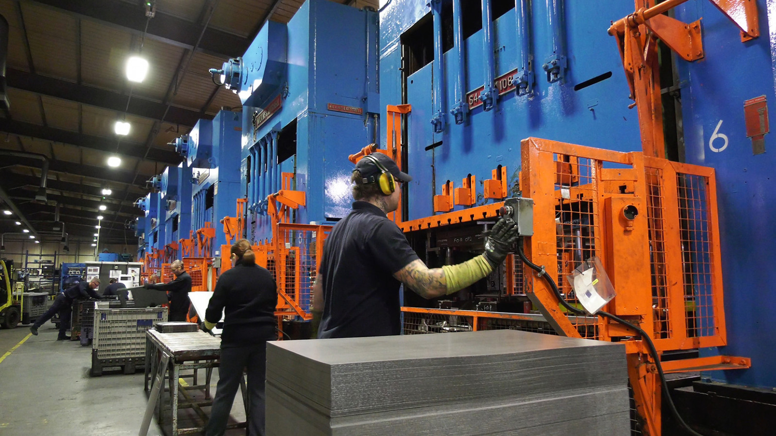 Made in the Midlands | SDE Technology | Contact | Pressings, Powder ...